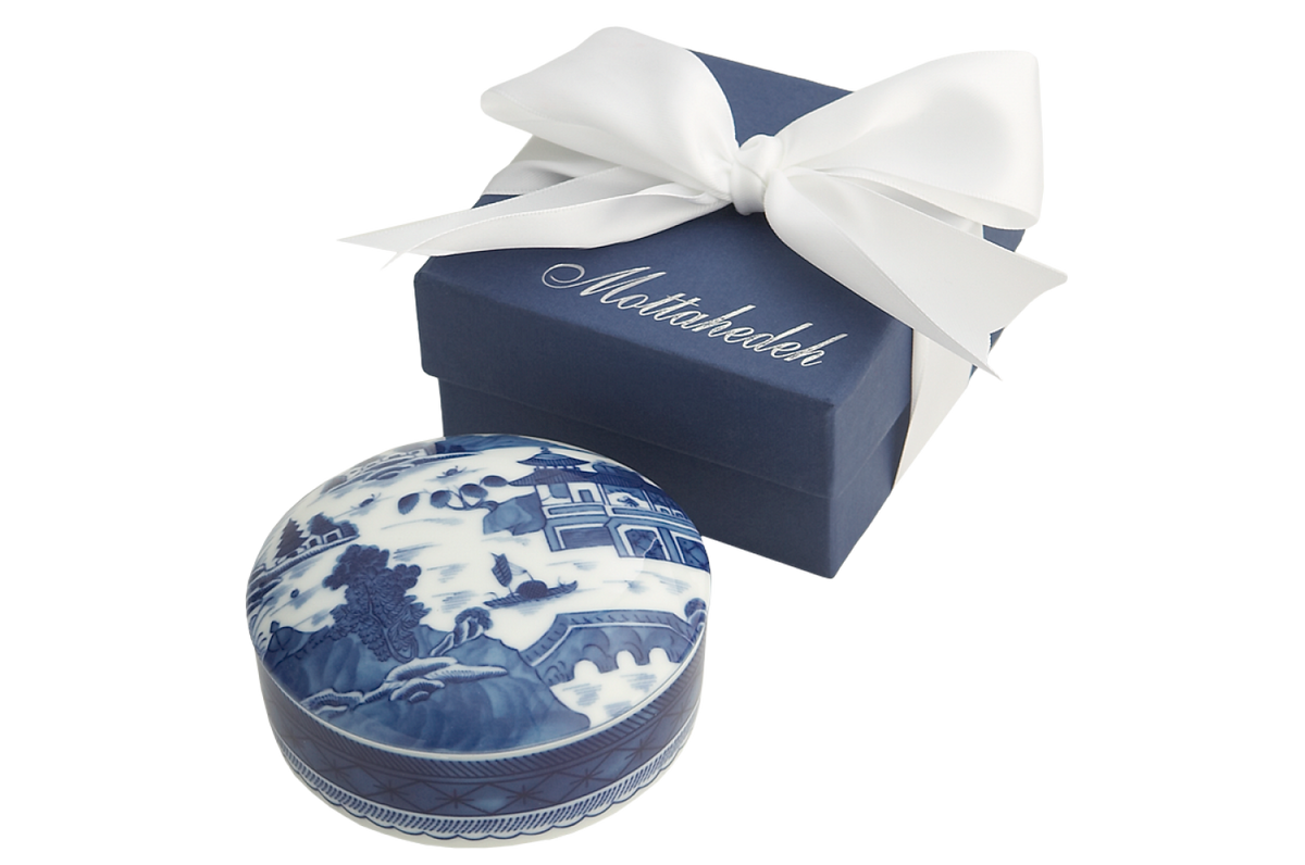 Mottahedeh Blue Canton Round Covered Box – The Little House Shop